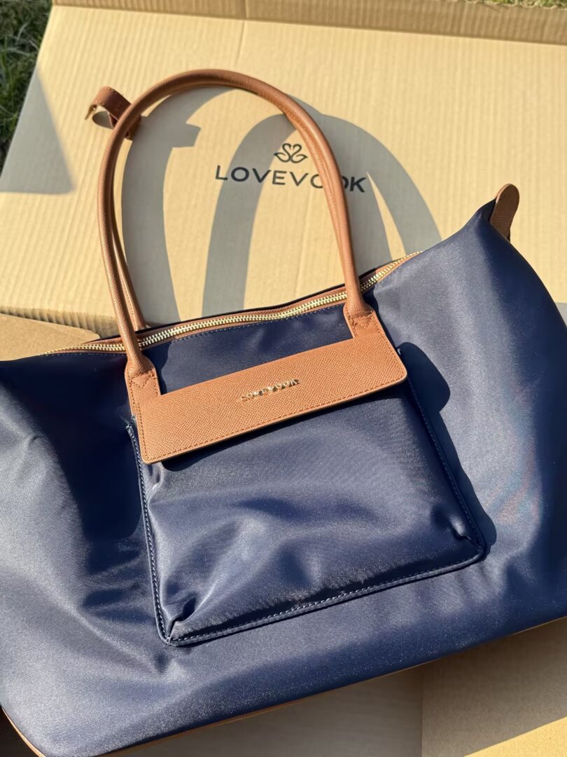 LOVEVOOK STORY